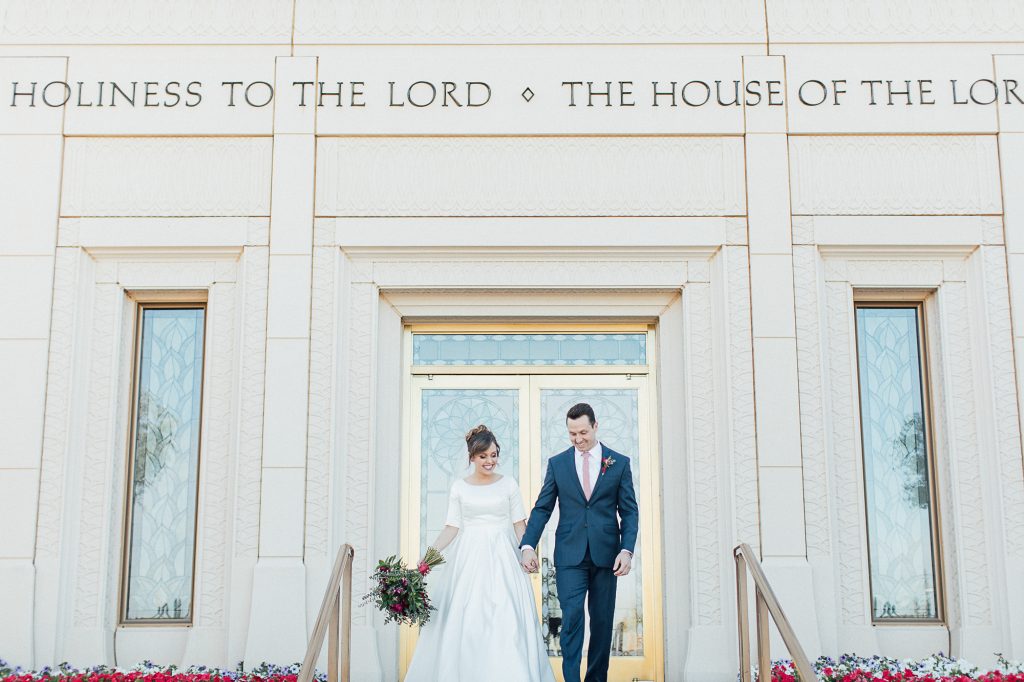 Genevieve + Zach // Gilbert Temple Wedding | Shelby Lea Photography